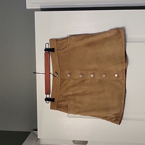 Express | Skirts | Express Suede Tan Mini Skirt Euc Size 6 Worn Twice ...